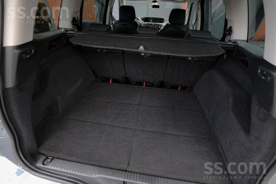 Pelēks Citroen c4-picasso 2015 Jelgava, ar dzinēja tilpumu 1.20 L un nobraukumu 166 tūkst. km par 6500 €, foto 24 vietnē AUTOMOTO.COM.LV