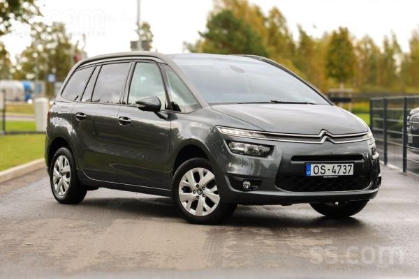 Grey Citroen c4-picasso 2015 in Jelgava, with an engine capacity of 1.20 L and mileage of 166 thousand km for 6500 €, photo 4 on AUTOMOTO.COM.LV