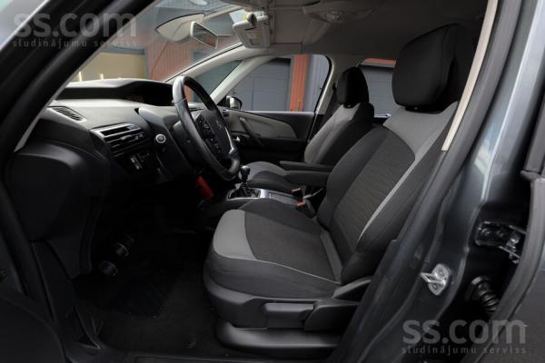 Grey Citroen c4-picasso 2015 in Jelgava, with an engine capacity of 1.20 L and mileage of 166 thousand km for 6500 €, photo 8 on AUTOMOTO.COM.LV