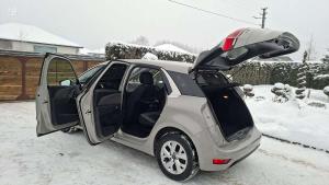 Grey Citroen c4-picasso 2016 in Kaunas, with an engine capacity of 1.56 L and mileage of 190 thousand km for 5950 €, photo 35 on AUTOMOTO.COM.LV