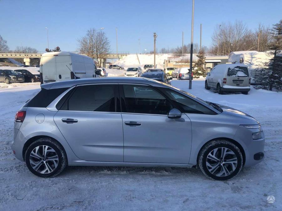Grey Citroen c4-picasso 2016 in Klaipeda, with an engine capacity of 1.60 L and mileage of 166 thousand km for 6500 €, photo 10 on AUTOMOTO.COM.LV