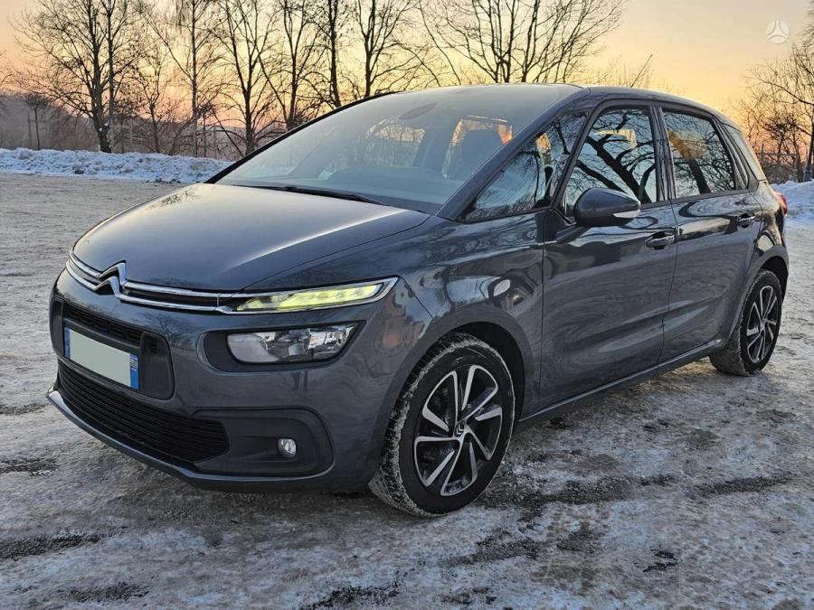 Grey Citroen c4-picasso 2016 in Taurage, with an engine capacity of 1.56 L and mileage of 190 thousand km for 6200 €, photo 1 on AUTOMOTO.COM.LV