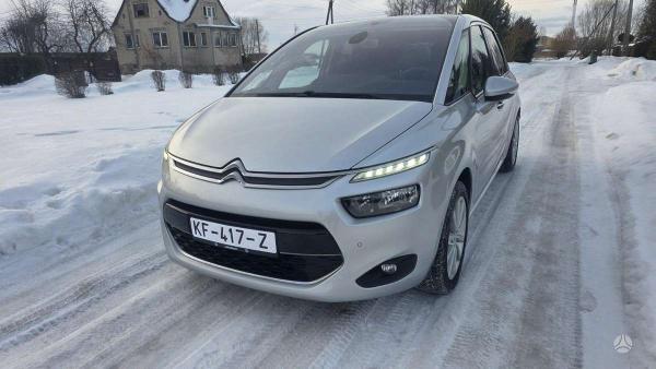 Pelēks Citroen c4-picasso 2016 Kauņa, ar dzinēja tilpumu 1.60 L un nobraukumu 212 tūkst. km par 5950 €, foto 2 vietnē AUTOMOTO.COM.LV