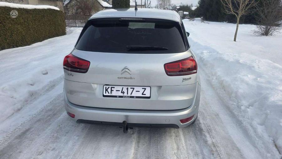 Grey Citroen c4-picasso 2016 in Kaunas, with an engine capacity of 1.60 L and mileage of 212 thousand km for 5950 €, photo 6 on AUTOMOTO.COM.LV