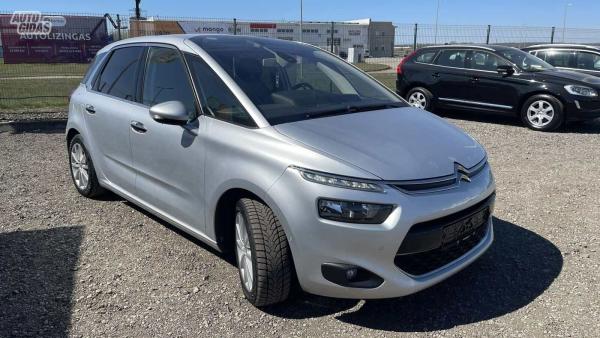 Pelēks Citroen c4-picasso 2016 Marijampole, ar dzinēja tilpumu 1.60 L un nobraukumu 212 tūkst. km par 6490 €, foto 3 vietnē AUTOMOTO.COM.LV