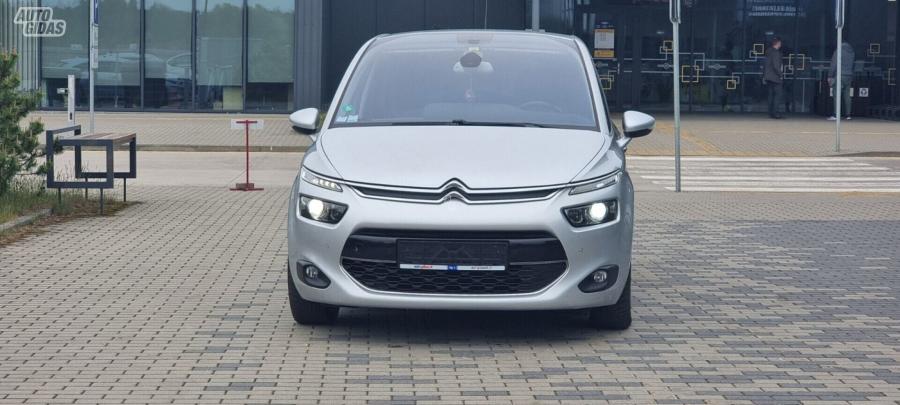 Grey Citroen c4-picasso 2016 in Siauliai, with an engine capacity of 2.00 L and mileage of 243 thousand km for 5650 €, photo 5 on AUTOMOTO.COM.LV