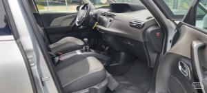 Grey Citroen c4-picasso 2016 in Siauliai, with an engine capacity of 2.00 L and mileage of 243 thousand km for 5650 €, photo 12 on AUTOMOTO.COM.LV