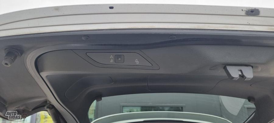 Grey Citroen c4-picasso 2016 in Siauliai, with an engine capacity of 2.00 L and mileage of 243 thousand km for 5650 €, photo 19 on AUTOMOTO.COM.LV