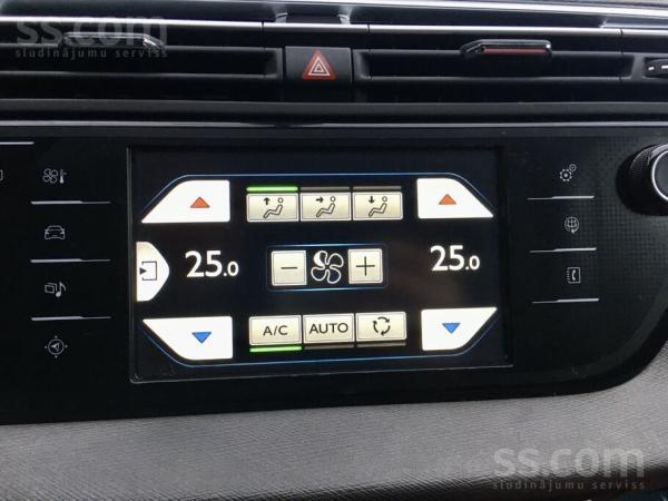 Grey Citroen c4-picasso 2016 in Talsi, with an engine capacity of 1.60 L and mileage of 200 thousand km for 9990 €, photo 9 on AUTOMOTO.COM.LV