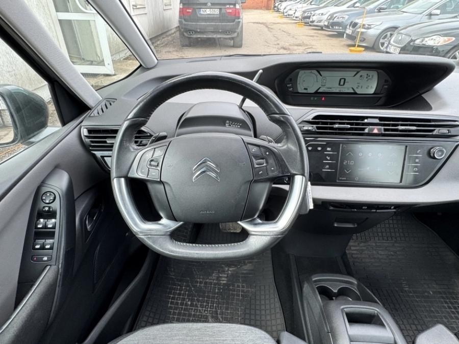 Pelēks Citroen c4-picasso 2016 Rīga, ar dzinēja tilpumu 1.60 L un nobraukumu 262 tūkst. km par 8750 €, foto 13 vietnē AUTOMOTO.COM.LV