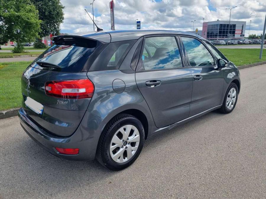 Grey Citroen c4-picasso 2016 in Taurage, with an engine capacity of 1.20 L and mileage of 158 thousand km for 4500 €, photo 5 on AUTOMOTO.COM.LV