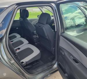 Grey Citroen c4-picasso 2016 in Taurage, with an engine capacity of 1.20 L and mileage of 158 thousand km for 4500 €, photo 14 on AUTOMOTO.COM.LV