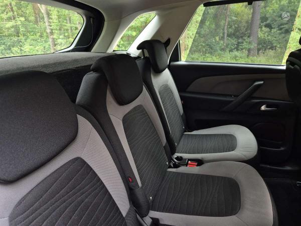 Pelēks Citroen c4-picasso 2016 Tauragė, ar dzinēja tilpumu 1.56 L un nobraukumu 195 tūkst. km par 5700 €, foto 10 vietnē AUTOMOTO.COM.LV