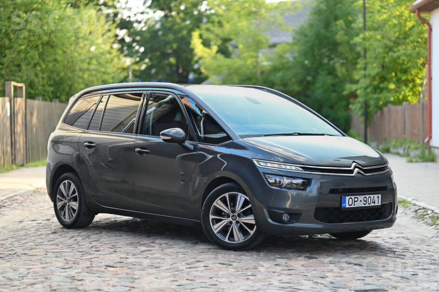 Pelēks Citroen c4-picasso 2016 Jelgava, ar dzinēja tilpumu 1.60 L un nobraukumu 122 tūkst. km par 8290 €, foto 3 vietnē AUTOMOTO.COM.LV