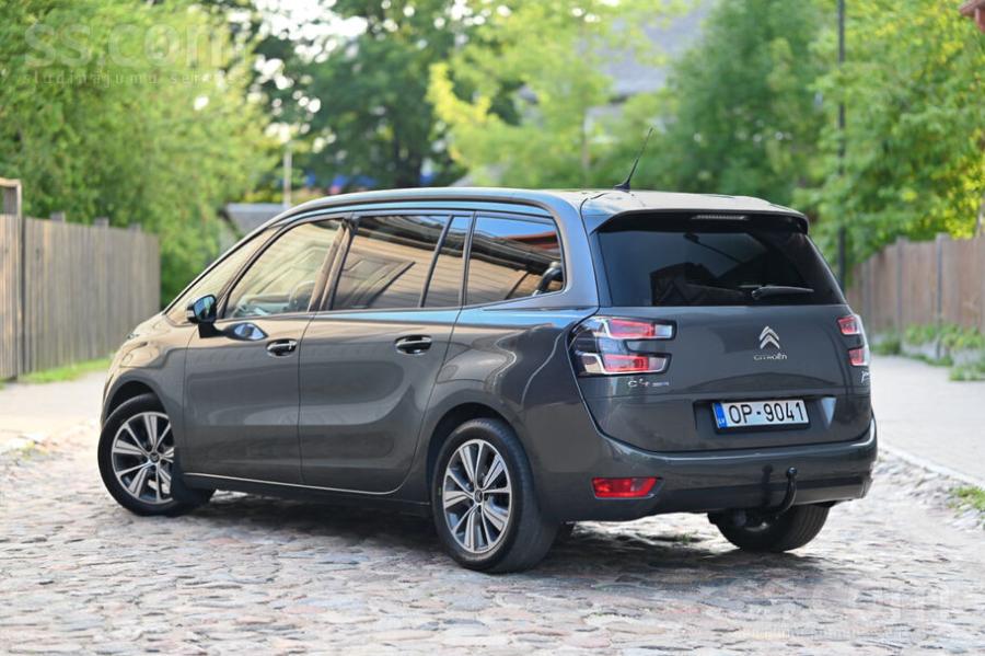 Pelēks Citroen c4-picasso 2016 Jelgava, ar dzinēja tilpumu 1.60 L un nobraukumu 122 tūkst. km par 8290 €, foto 5 vietnē AUTOMOTO.COM.LV