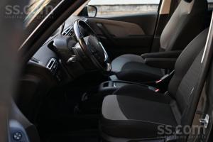 Pelēks Citroen c4-picasso 2016 Jelgava, ar dzinēja tilpumu 1.60 L un nobraukumu 122 tūkst. km par 8290 €, foto 12 vietnē AUTOMOTO.COM.LV