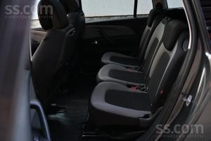 Pelēks Citroen c4-picasso 2016 Jelgava, ar dzinēja tilpumu 1.60 L un nobraukumu 122 tūkst. km par 8290 €, foto 13 vietnē AUTOMOTO.COM.LV