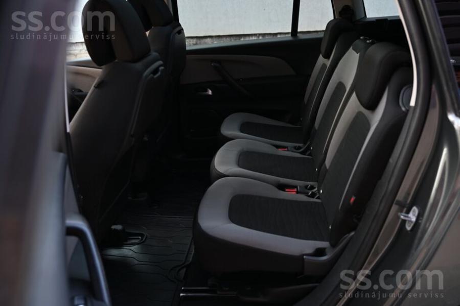 Pelēks Citroen c4-picasso 2016 Jelgava, ar dzinēja tilpumu 1.60 L un nobraukumu 122 tūkst. km par 8290 €, foto 13 vietnē AUTOMOTO.COM.LV
