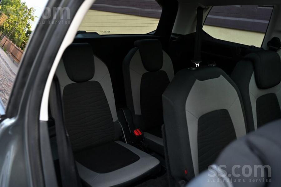 Pelēks Citroen c4-picasso 2016 Jelgava, ar dzinēja tilpumu 1.60 L un nobraukumu 122 tūkst. km par 8290 €, foto 14 vietnē AUTOMOTO.COM.LV