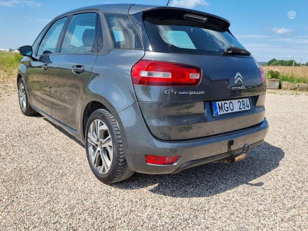 Pelēks Citroen c4-picasso 2016 Viļņa, ar dzinēja tilpumu 1.56 L un nobraukumu 270 tūkst. km par 4650 €, foto 3 vietnē AUTOMOTO.COM.LV
