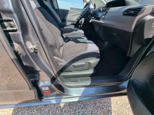 Pelēks Citroen c4-picasso 2016 Viļņa, ar dzinēja tilpumu 1.56 L un nobraukumu 270 tūkst. km par 4650 €, foto 8 vietnē AUTOMOTO.COM.LV