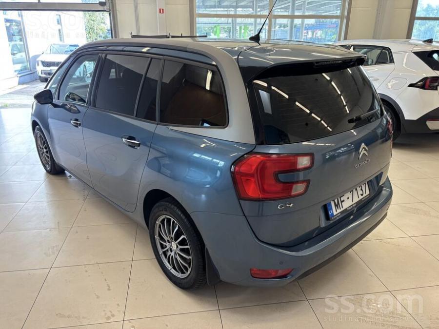 Pelēks Citroen c4-picasso 2016 Rīga, ar dzinēja tilpumu 1.60 L un nobraukumu 79 tūkst. km par 8900 €, foto 4 vietnē AUTOMOTO.COM.LV