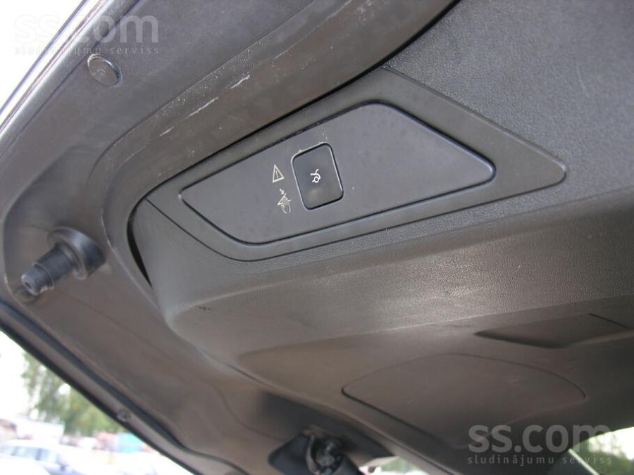 Pelēks Citroen c4-picasso 2016 Rīga, ar dzinēja tilpumu 2.00 L un nobraukumu 290 tūkst. km par 7850 €, foto 7 vietnē AUTOMOTO.COM.LV