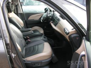 Pelēks Citroen c4-picasso 2016 Rīga, ar dzinēja tilpumu 2.00 L un nobraukumu 290 tūkst. km par 7850 €, foto 8 vietnē AUTOMOTO.COM.LV