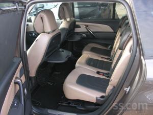 Pelēks Citroen c4-picasso 2016 Rīga, ar dzinēja tilpumu 2.00 L un nobraukumu 290 tūkst. km par 7850 €, foto 11 vietnē AUTOMOTO.COM.LV