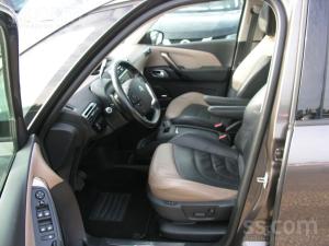 Pelēks Citroen c4-picasso 2016 Rīga, ar dzinēja tilpumu 2.00 L un nobraukumu 290 tūkst. km par 7850 €, foto 13 vietnē AUTOMOTO.COM.LV
