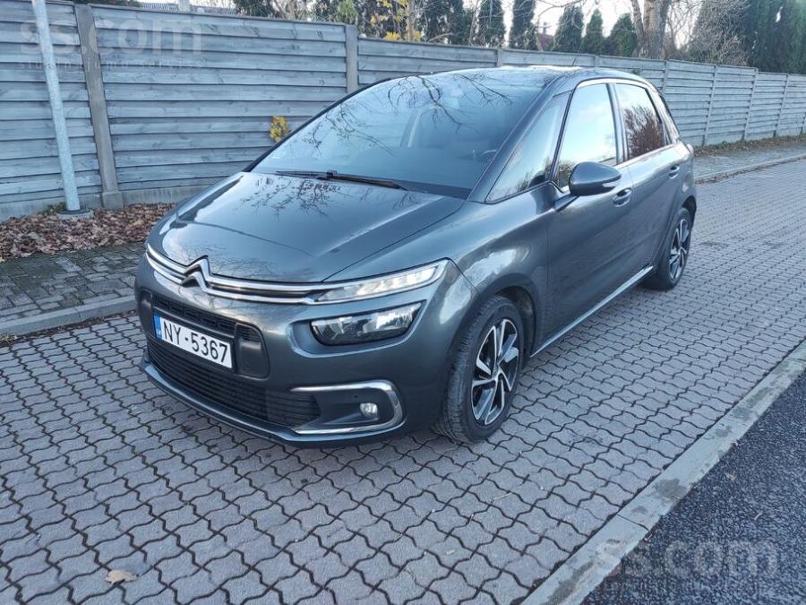 Grey Citroen c4-picasso 2017 in Jelgava, with an engine capacity of 1.60 L and mileage of 230 thousand km for 7500 €, photo 4 on AUTOMOTO.COM.LV