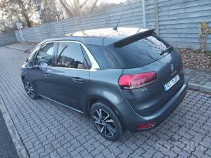 Grey Citroen c4-picasso 2017 in Jelgava, with an engine capacity of 1.60 L and mileage of 230 thousand km for 7500 €, photo 7 on AUTOMOTO.COM.LV
