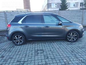Grey Citroen c4-picasso 2017 in Jelgava, with an engine capacity of 1.60 L and mileage of 230 thousand km for 7500 €, photo 10 on AUTOMOTO.COM.LV