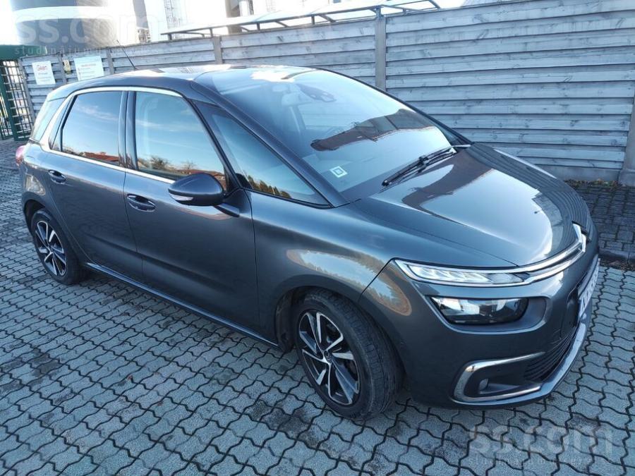 Grey Citroen c4-picasso 2017 in Jelgava, with an engine capacity of 1.60 L and mileage of 230 thousand km for 7500 €, photo 11 on AUTOMOTO.COM.LV
