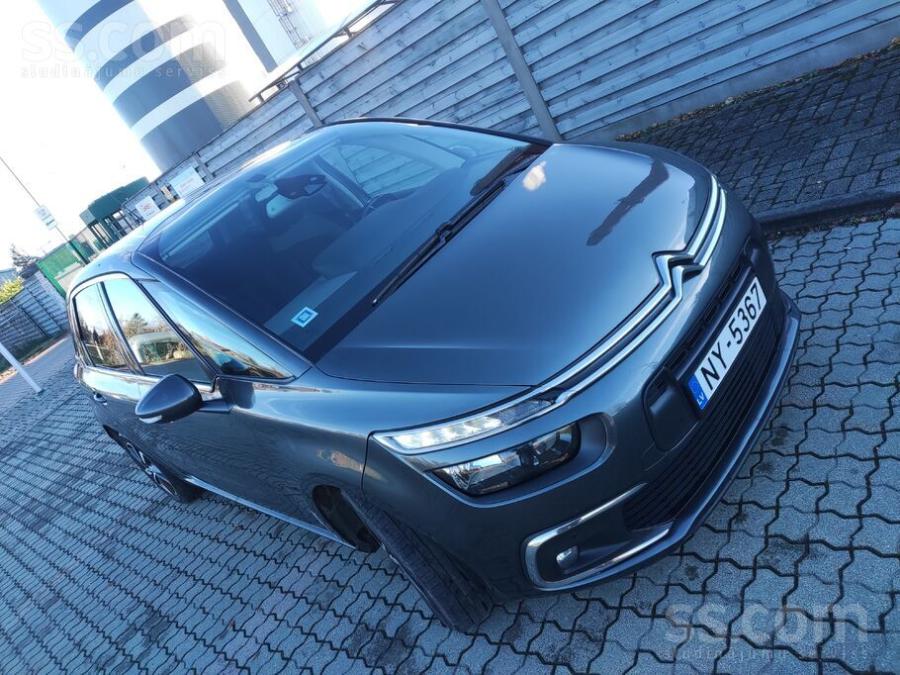Grey Citroen c4-picasso 2017 in Jelgava, with an engine capacity of 1.60 L and mileage of 230 thousand km for 7500 €, photo 12 on AUTOMOTO.COM.LV