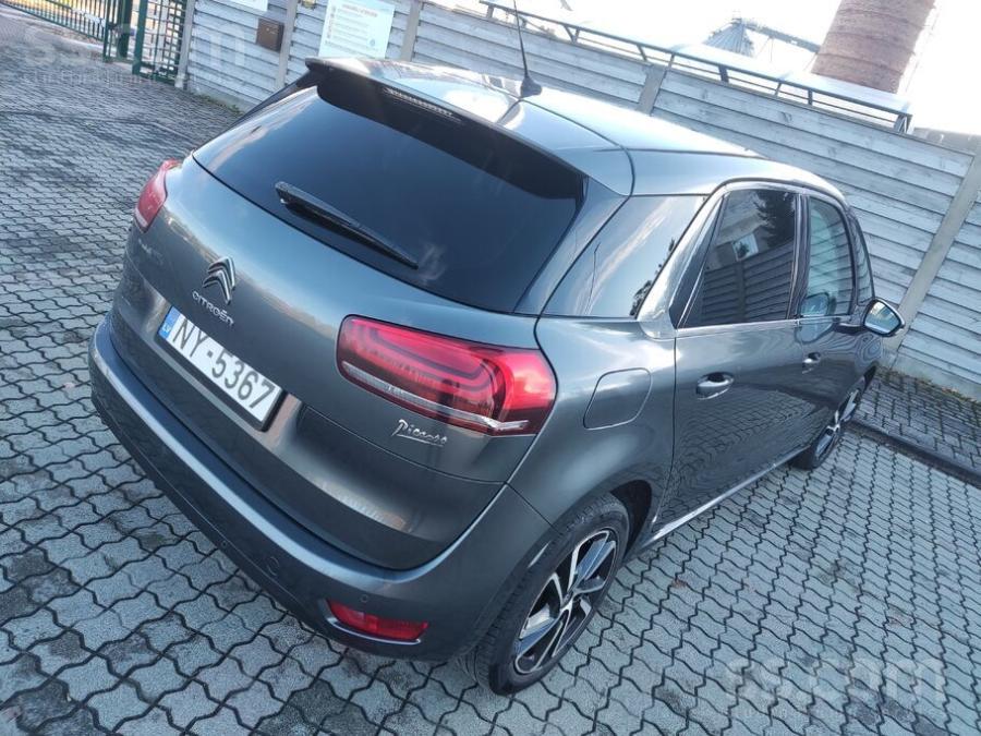 Grey Citroen c4-picasso 2017 in Jelgava, with an engine capacity of 1.60 L and mileage of 230 thousand km for 7500 €, photo 15 on AUTOMOTO.COM.LV
