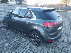 Grey Citroen c4-picasso 2017 in Jelgava, with an engine capacity of 1.60 L and mileage of 230 thousand km for 7500 €, photo 17 on AUTOMOTO.COM.LV