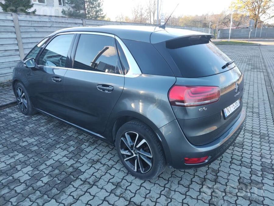 Grey Citroen c4-picasso 2017 in Jelgava, with an engine capacity of 1.60 L and mileage of 230 thousand km for 7500 €, photo 17 on AUTOMOTO.COM.LV