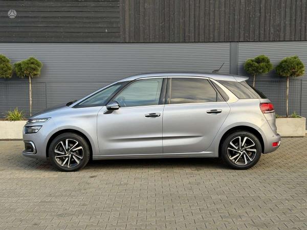 Pelēks Citroen c4-picasso 2017 Šauļi, ar dzinēja tilpumu 1.20 L un nobraukumu 195 tūkst. km par 6850 €, foto 4 vietnē AUTOMOTO.COM.LV