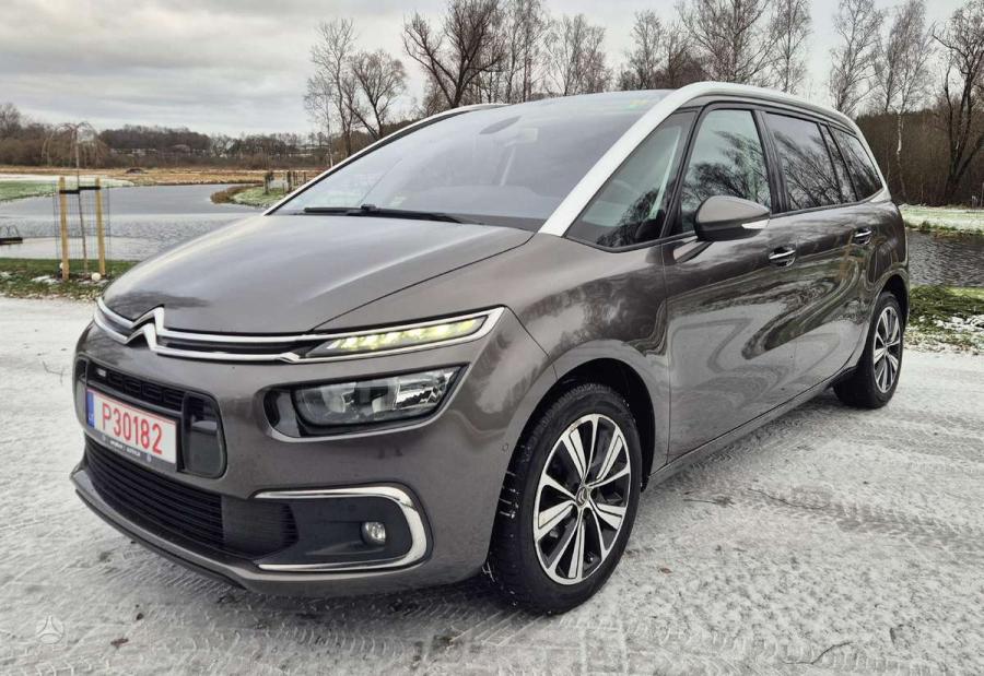 Pelēks Citroen c4-picasso 2017 Utena, ar dzinēja tilpumu 1.20 L un nobraukumu 225 tūkst. km par 5950 €, foto 1 vietnē AUTOMOTO.COM.LV