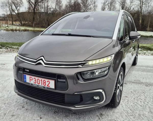 Pelēks Citroen c4-picasso 2017 Utena, ar dzinēja tilpumu 1.20 L un nobraukumu 225 tūkst. km par 5950 €, foto 2 vietnē AUTOMOTO.COM.LV