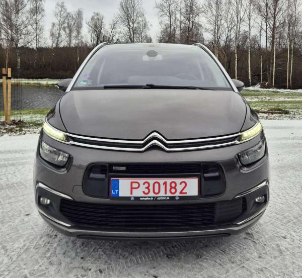 Pelēks Citroen c4-picasso 2017 Utena, ar dzinēja tilpumu 1.20 L un nobraukumu 225 tūkst. km par 5950 €, foto 3 vietnē AUTOMOTO.COM.LV