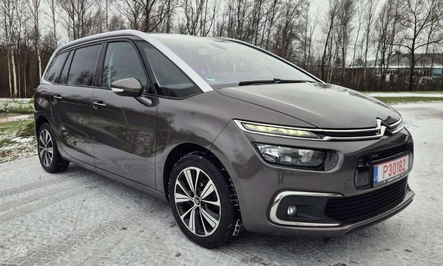 Pelēks Citroen c4-picasso 2017 Utena, ar dzinēja tilpumu 1.20 L un nobraukumu 225 tūkst. km par 5950 €, foto 4 vietnē AUTOMOTO.COM.LV