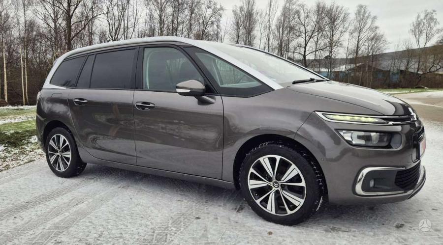 Pelēks Citroen c4-picasso 2017 Utena, ar dzinēja tilpumu 1.20 L un nobraukumu 225 tūkst. km par 5950 €, foto 5 vietnē AUTOMOTO.COM.LV