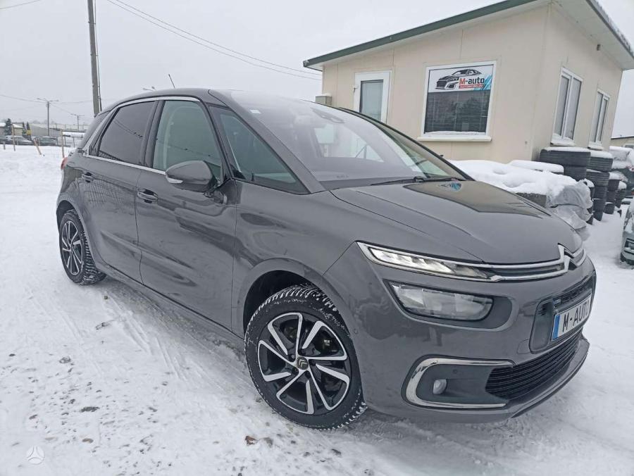 Pelēks Citroen c4-picasso 2017 Viļņa, ar dzinēja tilpumu 1.20 L un nobraukumu 132 tūkst. km par 5900 €, foto 1 vietnē AUTOMOTO.COM.LV