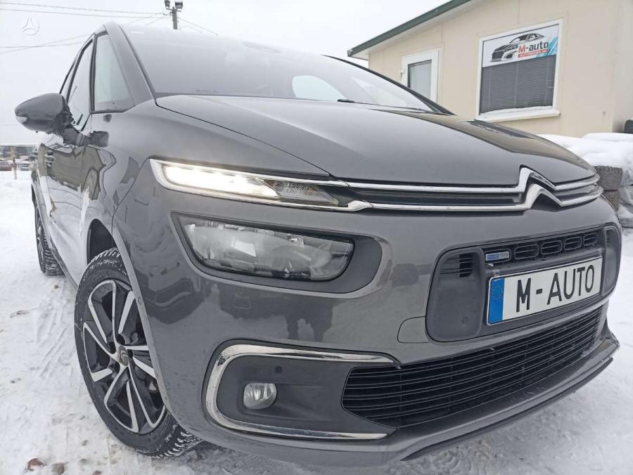Pelēks Citroen c4-picasso 2017 Viļņa, ar dzinēja tilpumu 1.20 L un nobraukumu 132 tūkst. km par 5900 €, foto 2 vietnē AUTOMOTO.COM.LV