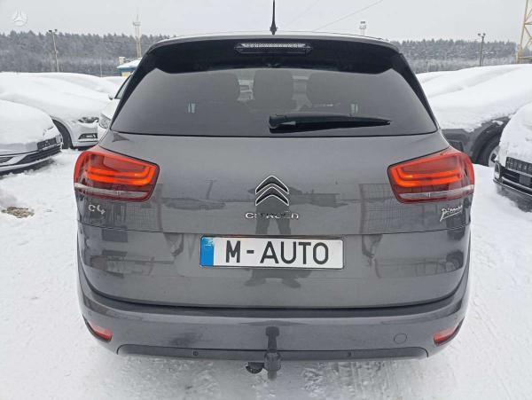 Pelēks Citroen c4-picasso 2017 Viļņa, ar dzinēja tilpumu 1.20 L un nobraukumu 132 tūkst. km par 5900 €, foto 4 vietnē AUTOMOTO.COM.LV