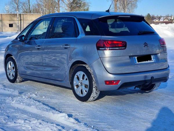 Pelēks Citroen c4-picasso 2017 Tauragė, ar dzinēja tilpumu 1.20 L un nobraukumu 126 tūkst. km par 5700 €, foto 8 vietnē AUTOMOTO.COM.LV