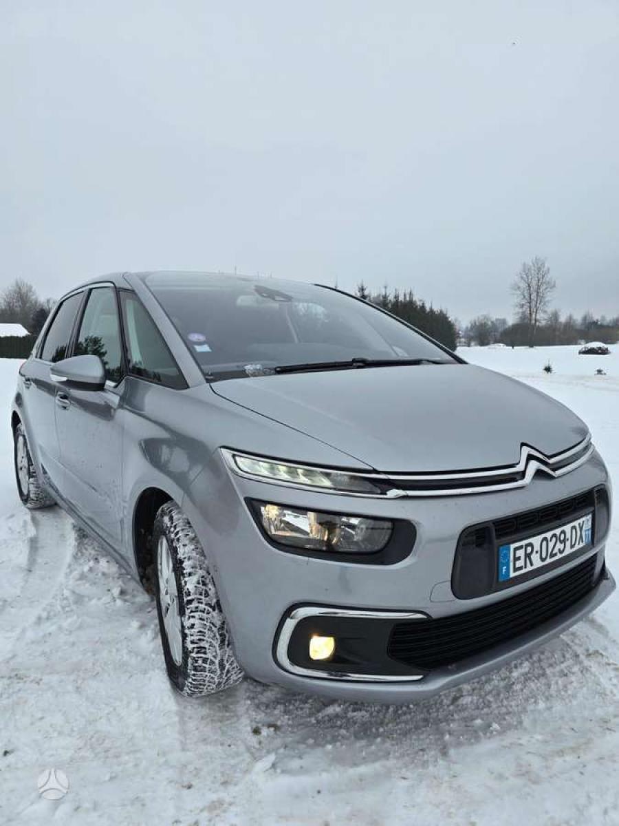 Pelēks Citroen c4-picasso 2017 Tauragė, ar dzinēja tilpumu 1.20 L un nobraukumu 96 tūkst. km par 6700 €, foto 3 vietnē AUTOMOTO.COM.LV