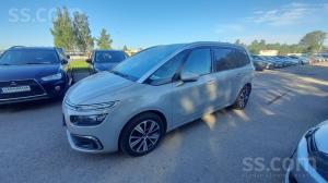 Pelēks Citroen c4-picasso 2017 Rīga, ar dzinēja tilpumu 2.00 L un nobraukumu 207 tūkst. km par 8500 €, foto 5 vietnē AUTOMOTO.COM.LV